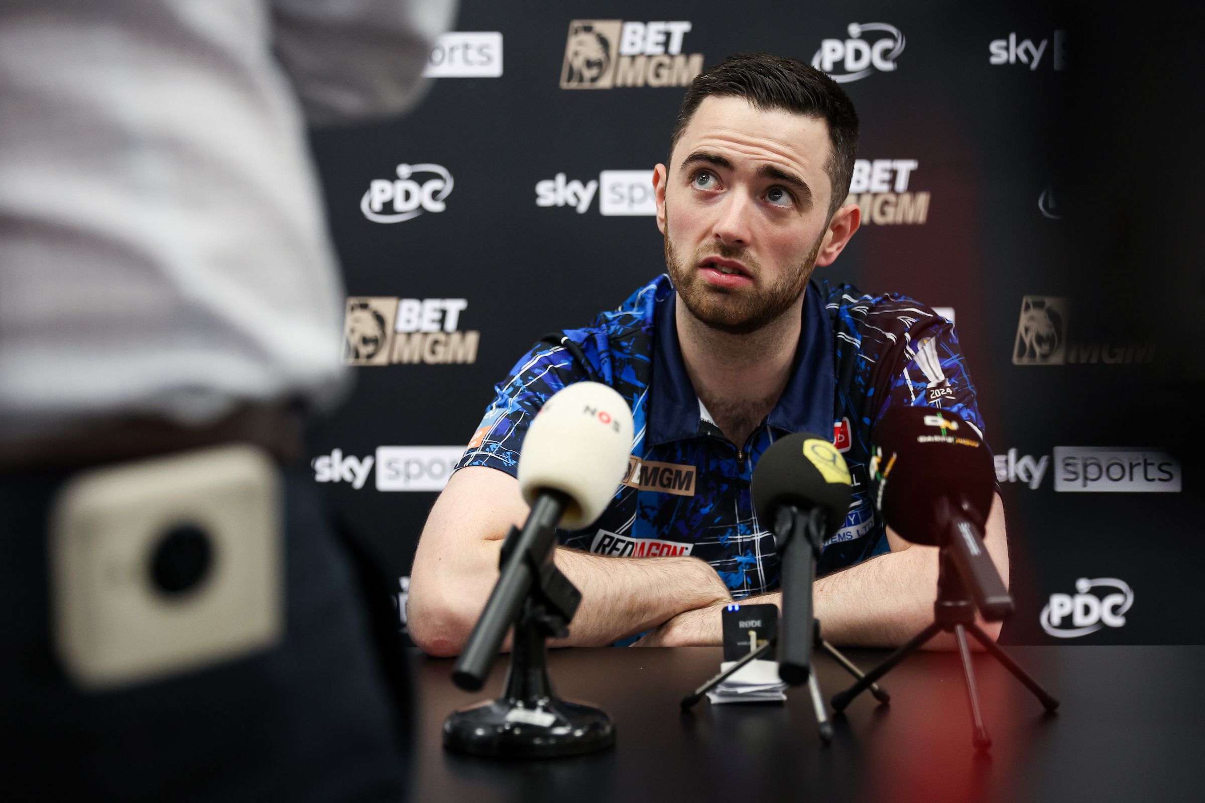 2024 Premier League: Luke Humphries Braces for 'Different Beast' van ...