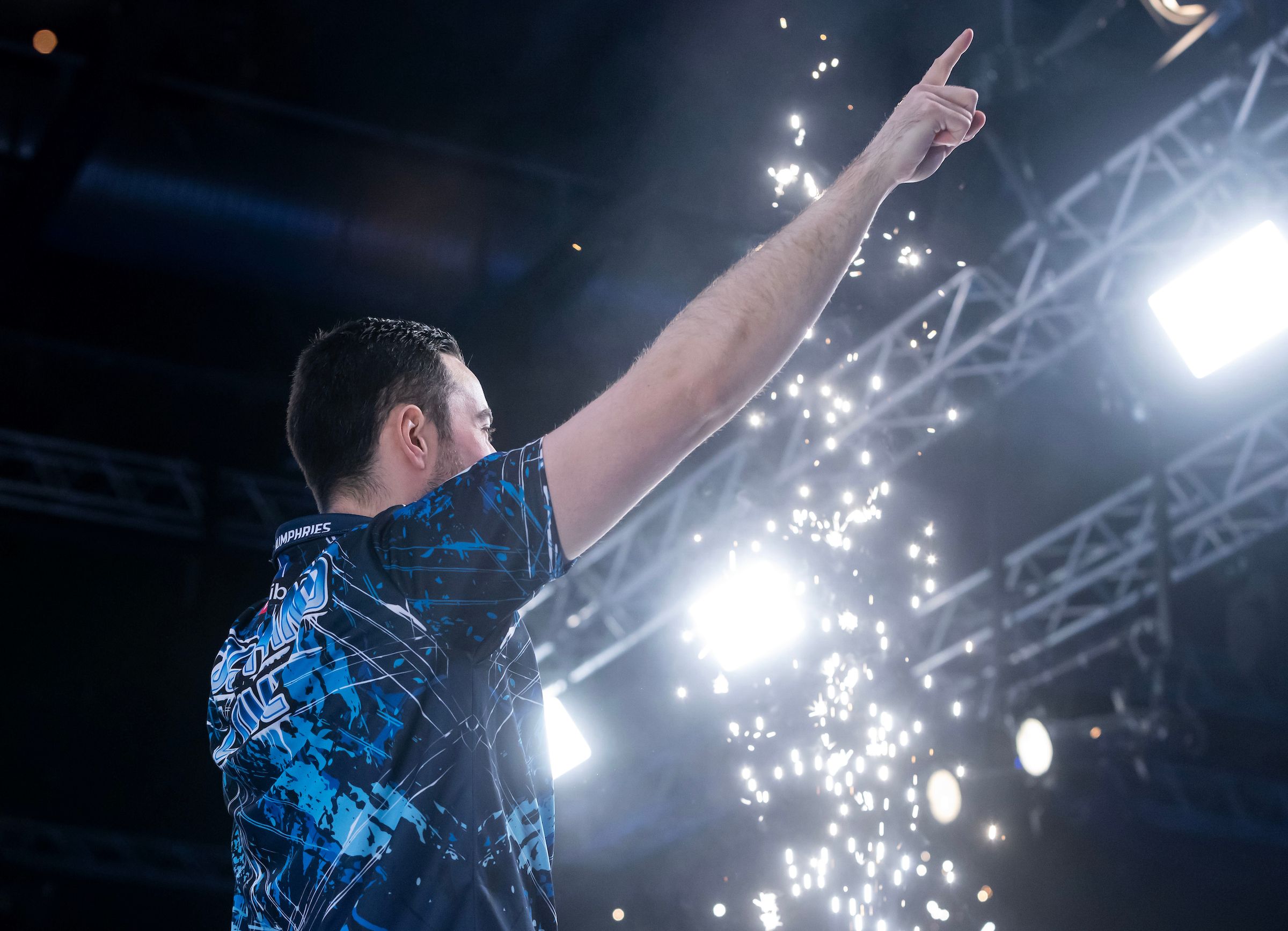 Luke Humphries Wins the 2025 PDC World Masters Beating Jonny Clayton in ...