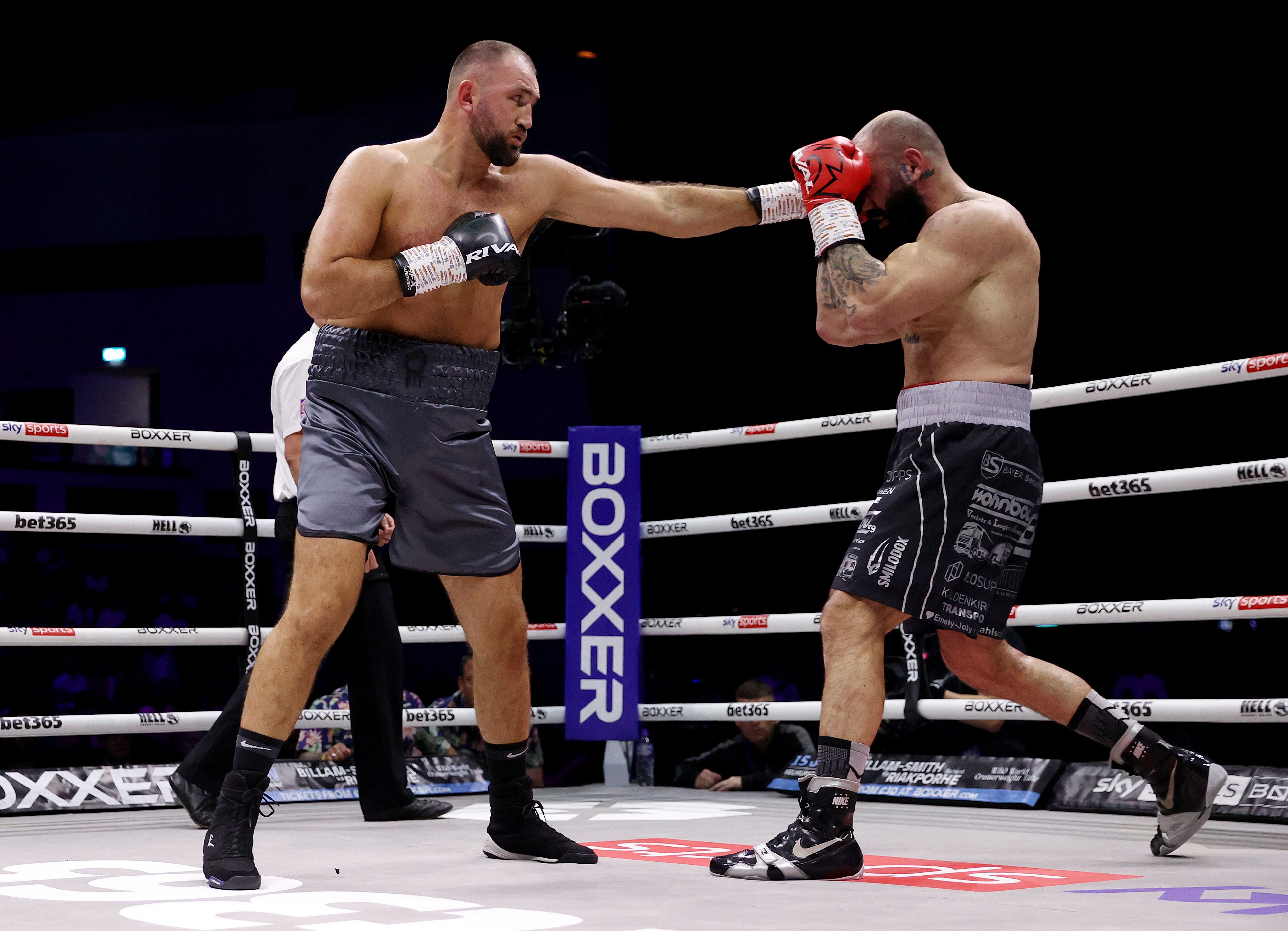 Peter Fury Declares Hughie Fury as the Future of Heavyweight Boxing ...