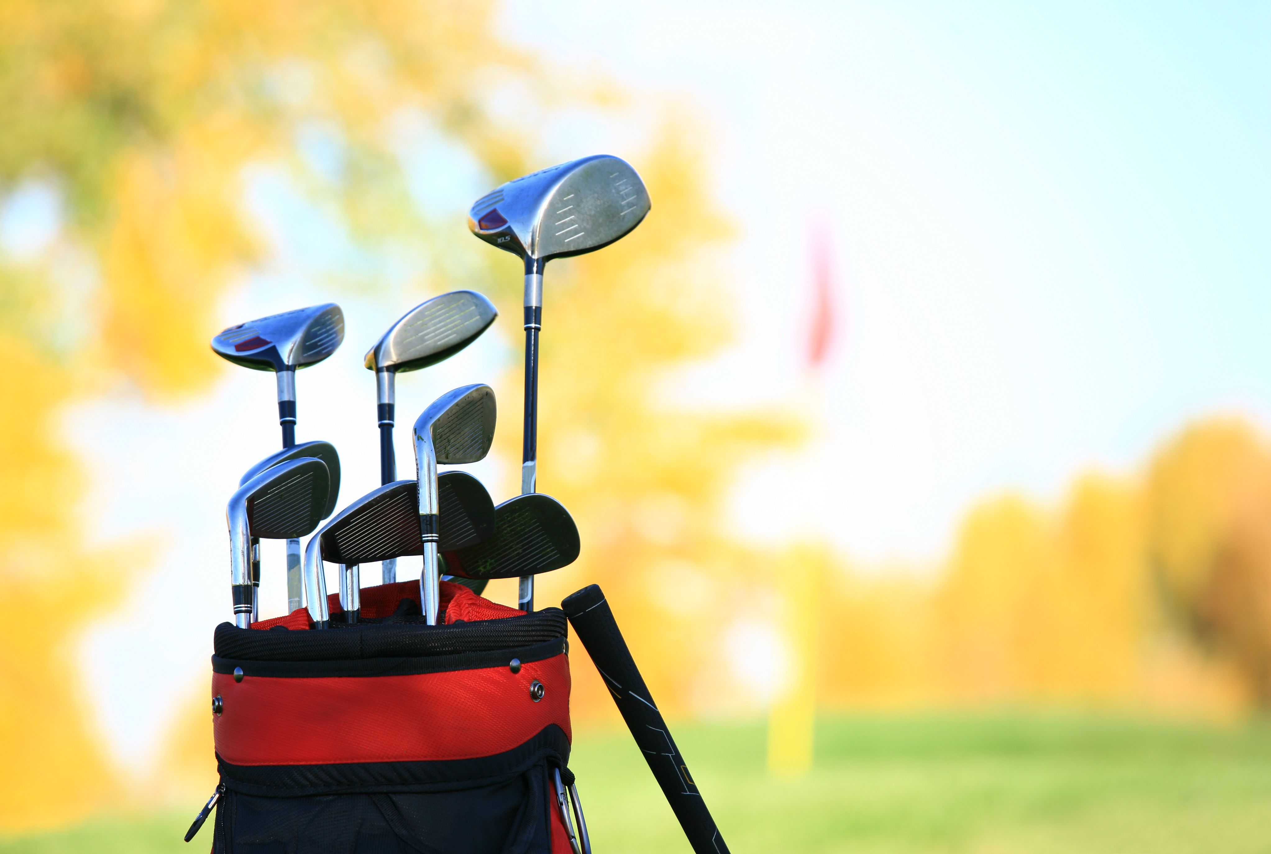 How Many Golf Clubs Can You Carry in a Bag? Quick Guide!