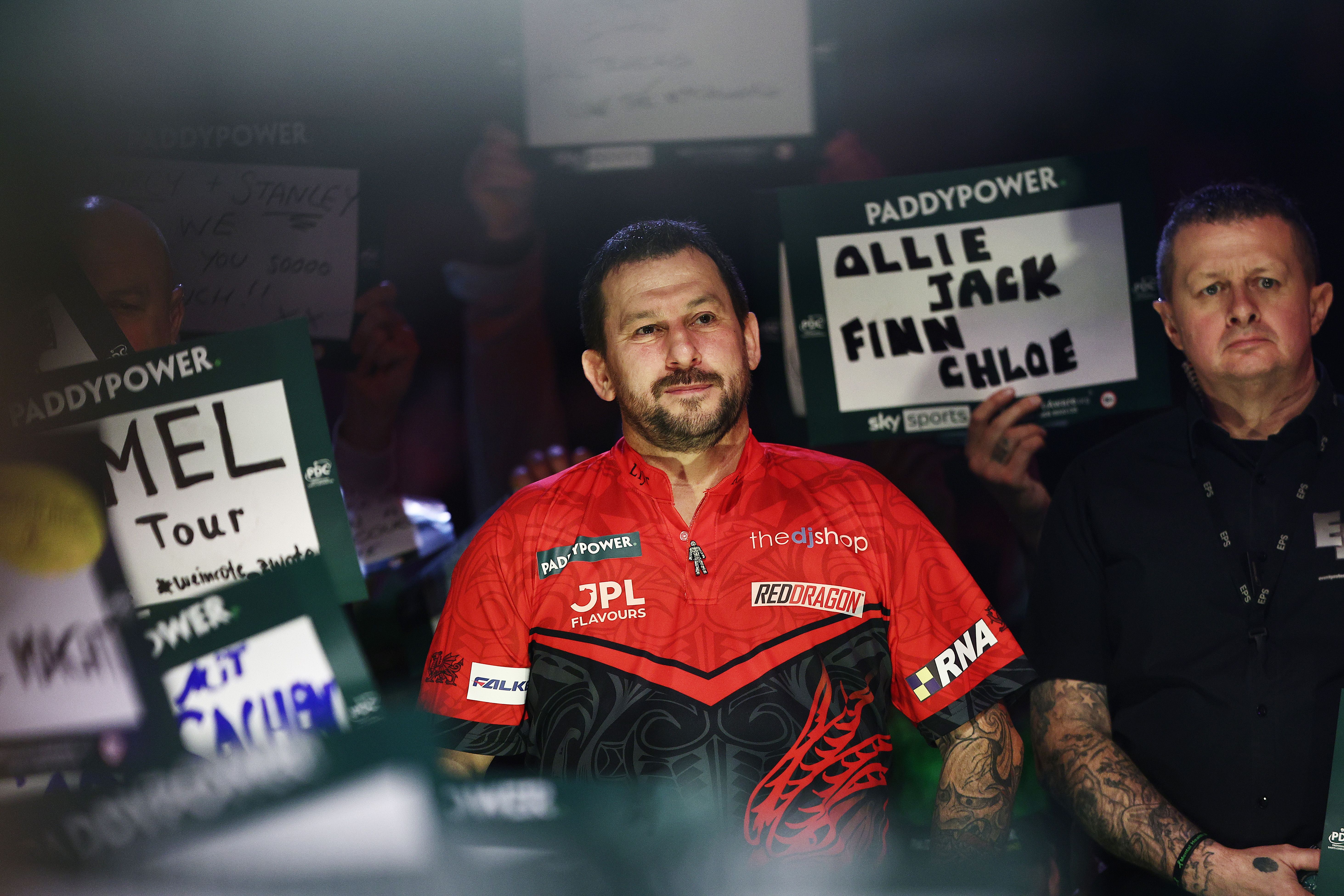 Jonny Clayton vs Martin Schindler Preview: Odds, Tips and Prediction