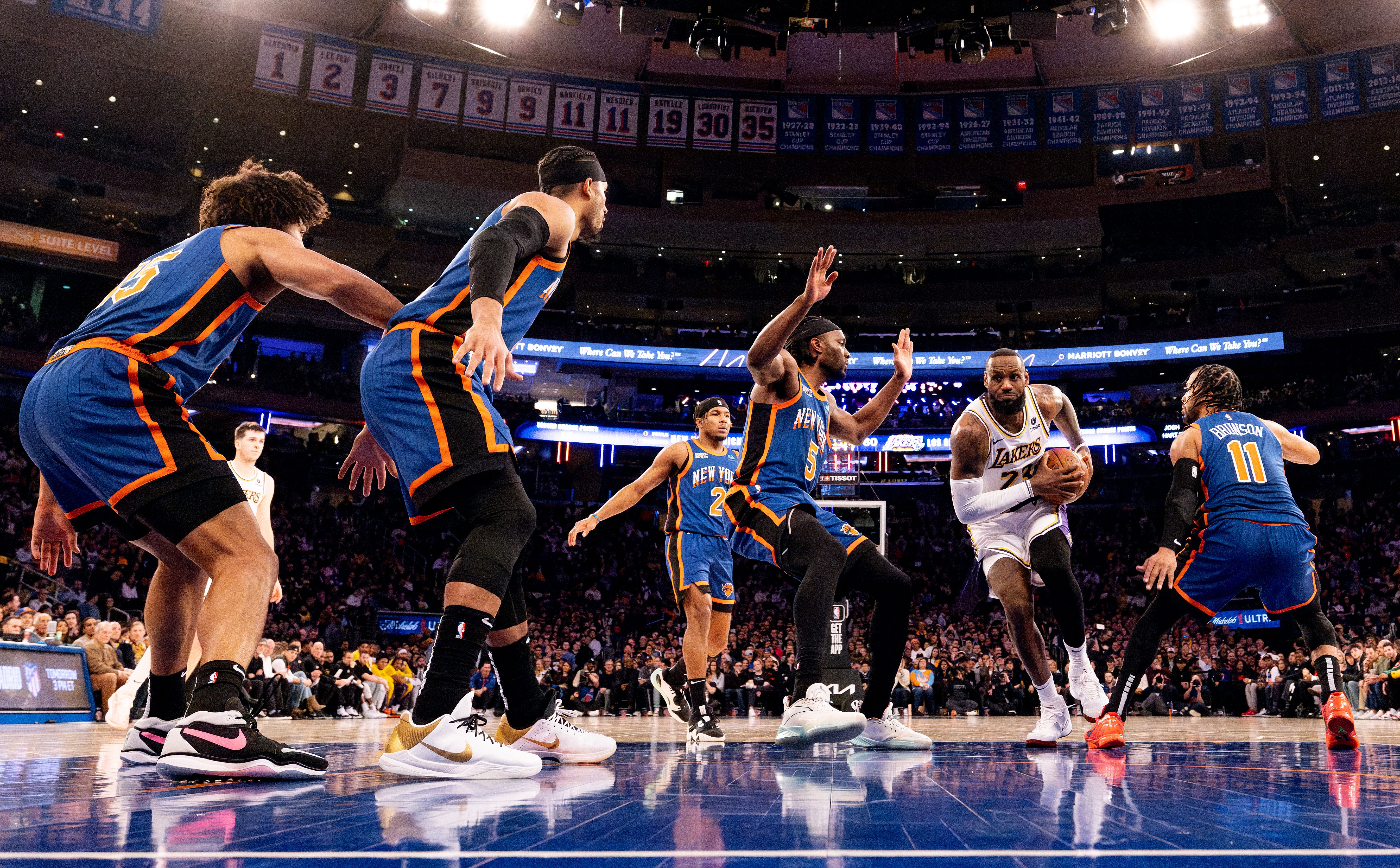 Los Angeles Lakers vs New York Knicks Preview: Odds, Tips, and Prediction, Feb 1, 2025