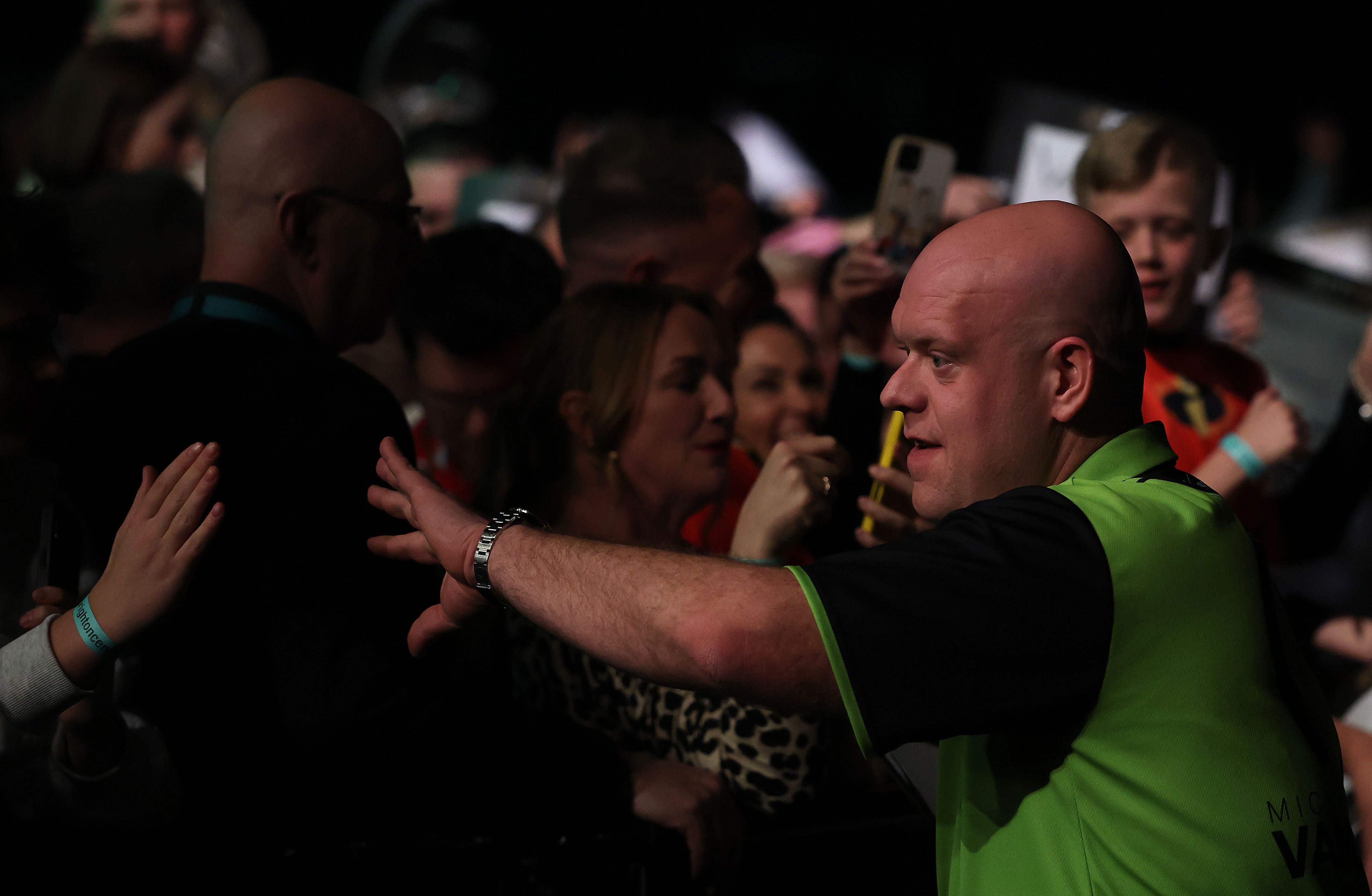 Nathan Aspinall vs Michael van Gerwen Preview: Odds, Tips and Prediction