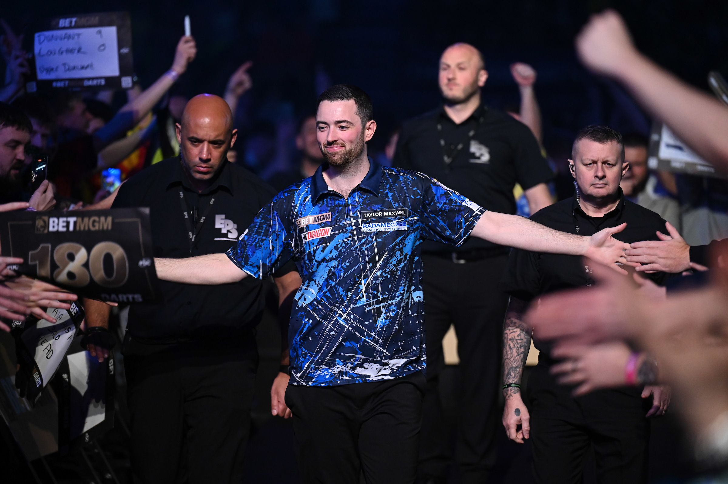Premier League Darts 2025: Luke Humphries Wins Night 1 in Belfast